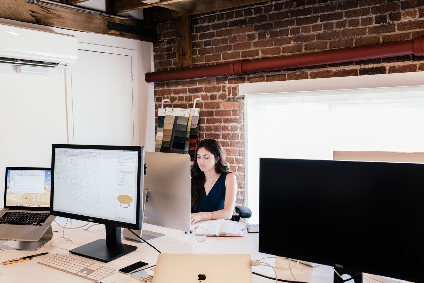 Can Interior Designers Work From Home? Where Interior Designers Work ...
